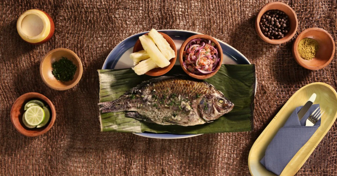 Cómo preparar Maito de pescado, un plato típico de la Amazonía ecuatoriana